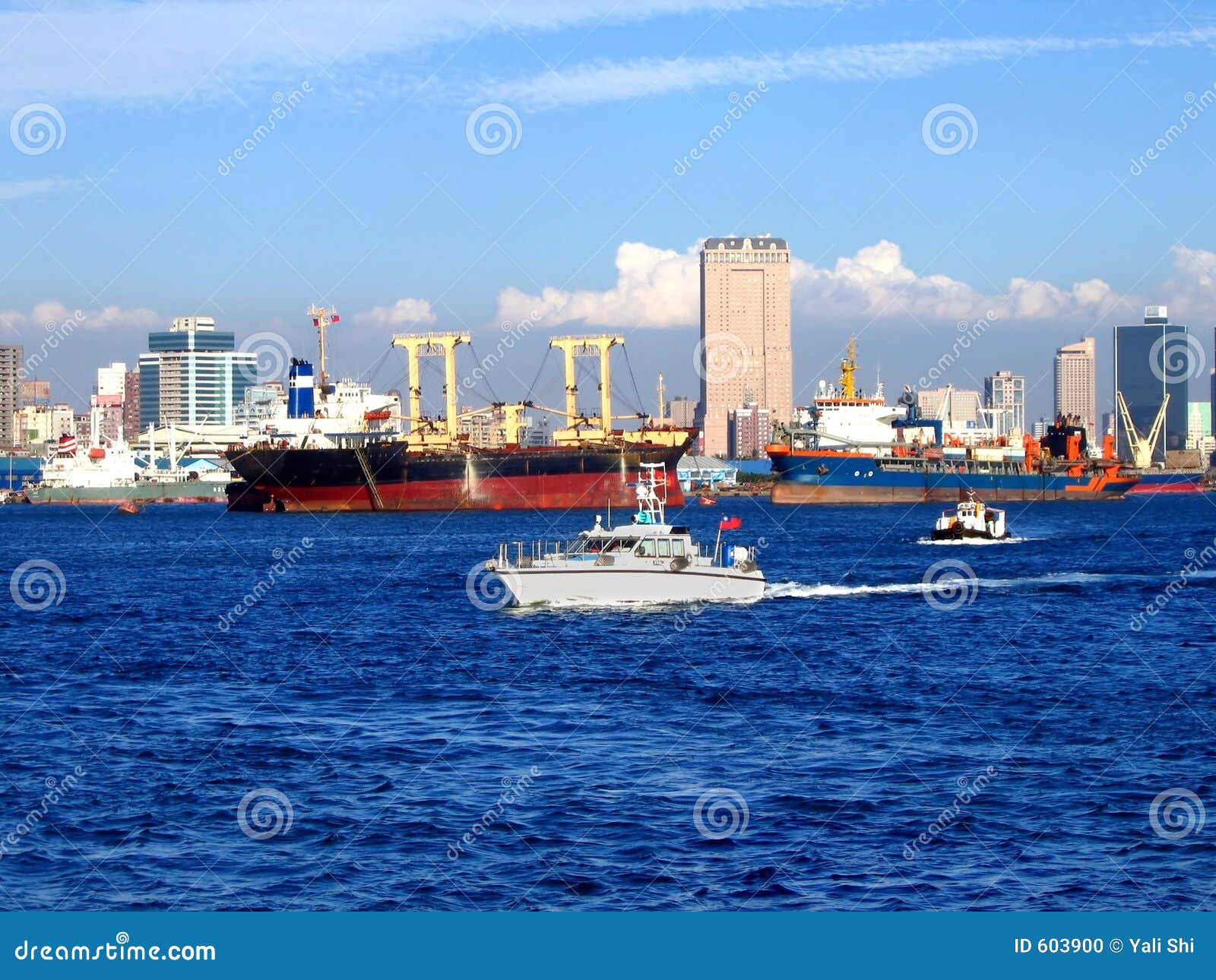 View of Kaohsiung Harbor in Taiwan Stock Photo - Image of boat, import ...