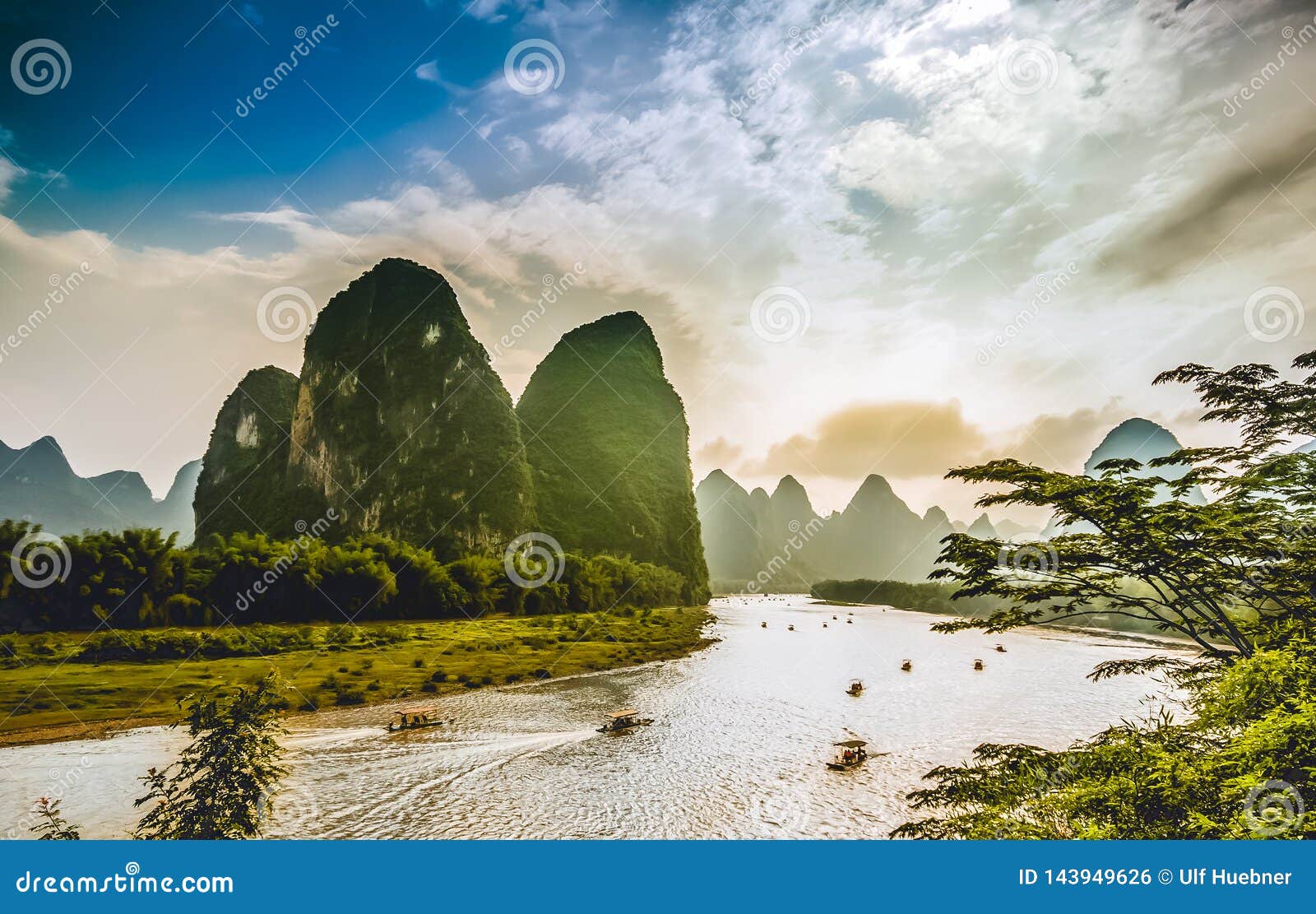 View on Karst Mountains and Limestone Peaks of Li River in China Stock ...
