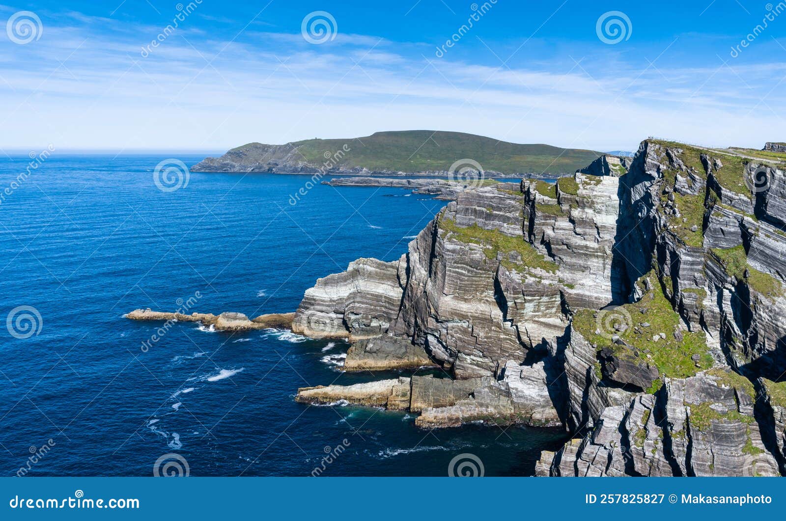 View of the Kerry Cliffs and Iveragh Peninsula in County Kerry of ...