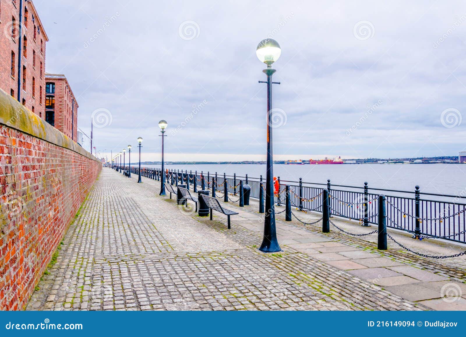 View of the Kings Parade in Docklands of Liverpool, England Editorial ...