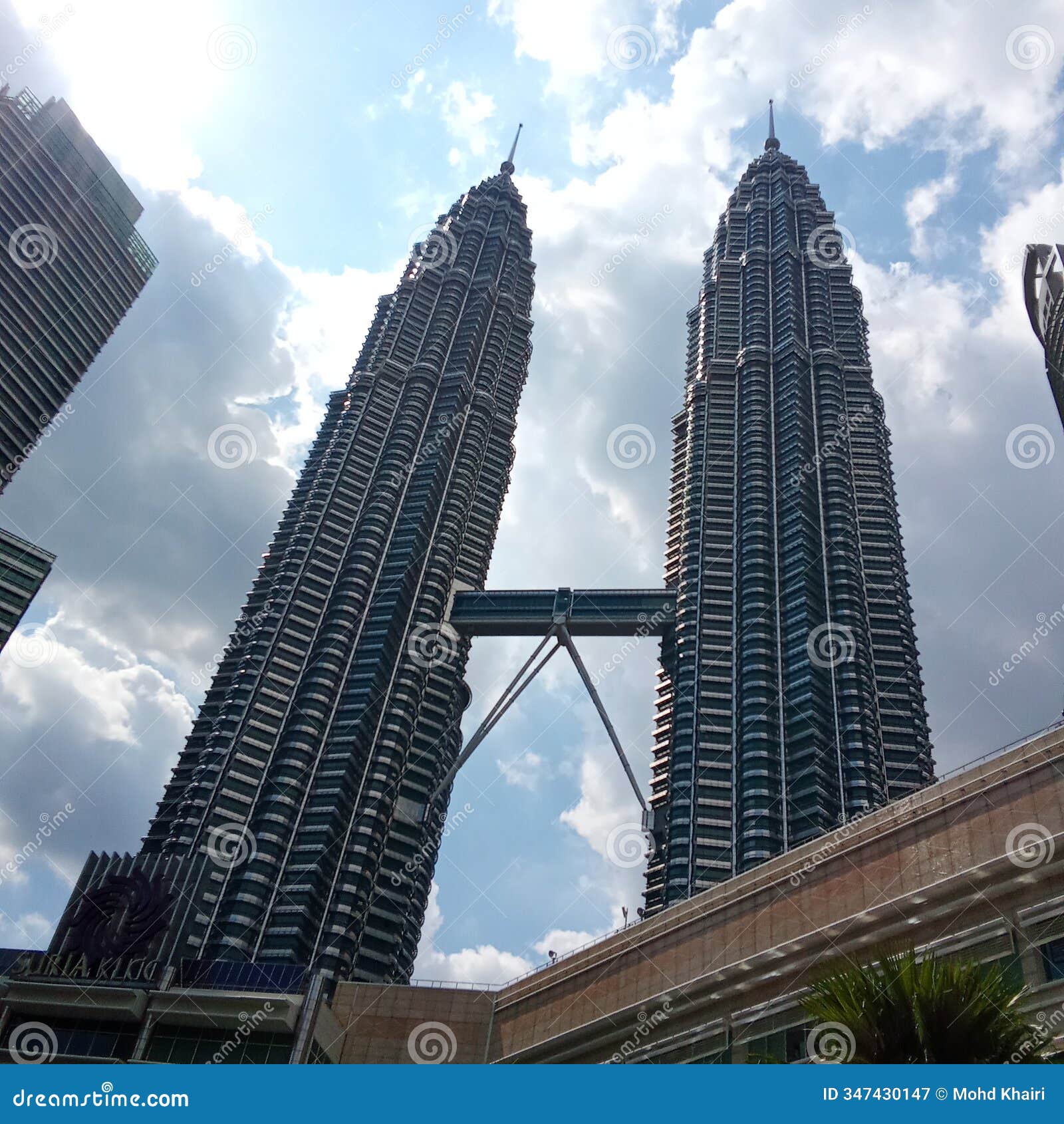 KLCC Tower The Famous Building Icon In Kuala Lumpur Malaysia Editorial ...