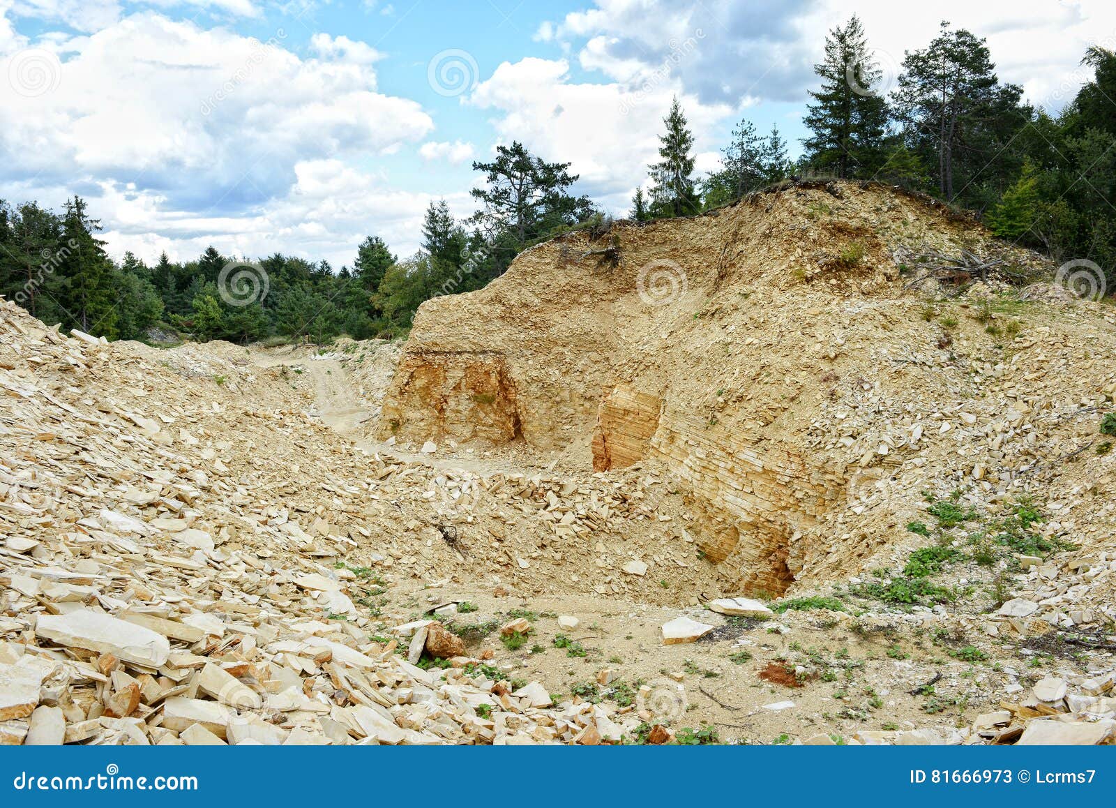 View into a Limestone Quarry Stock Image - Image of earth, gravel: 81666973