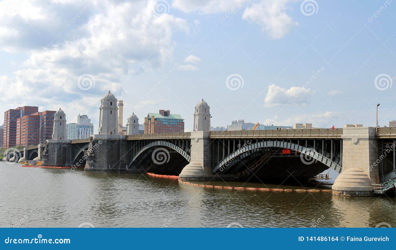 Longfellow Bridge and Charles River in Boston, Massachusetts Stock ...