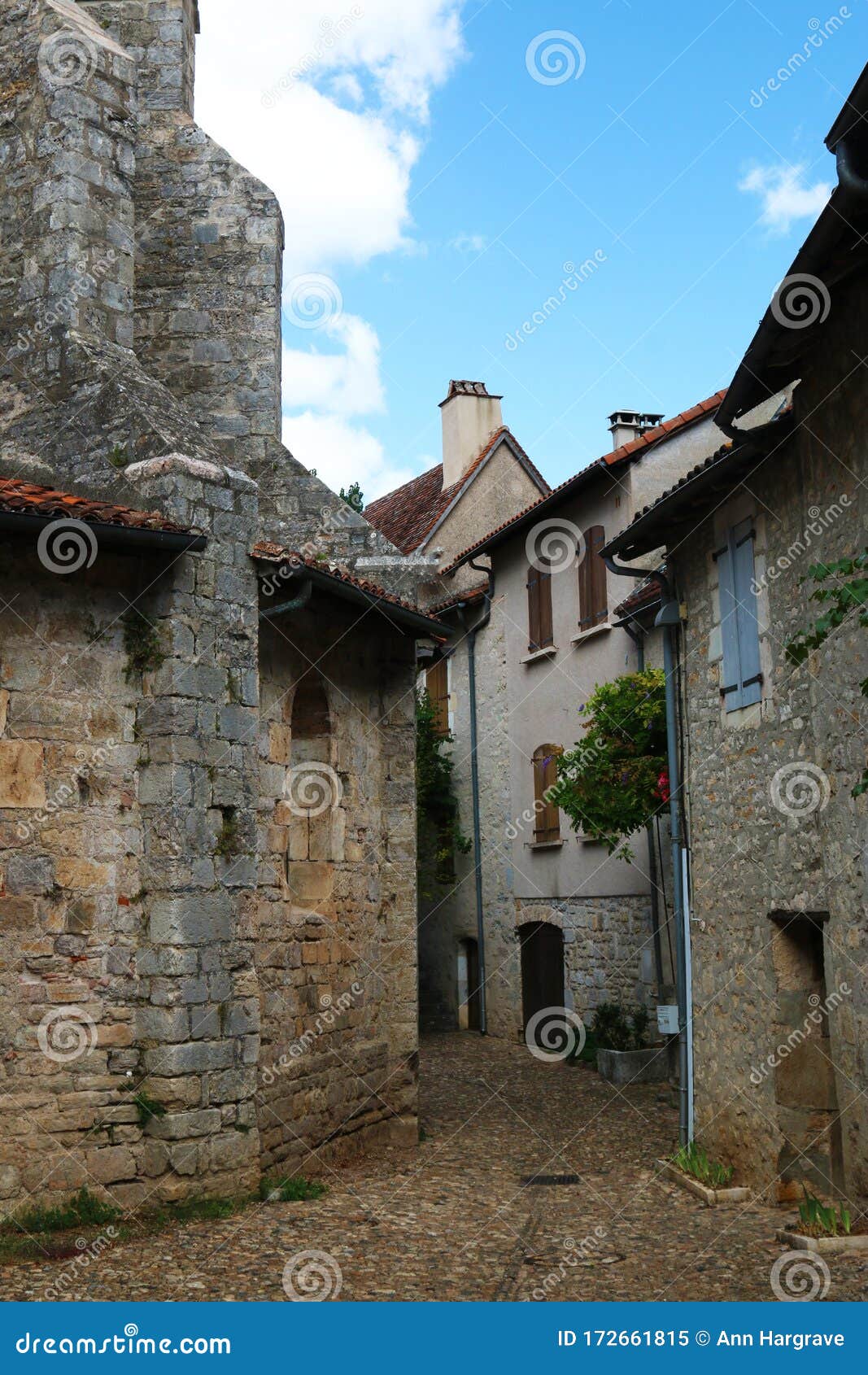 View of the Lot River Valley , the Lot, Dordogne Stock Image - Image of ...