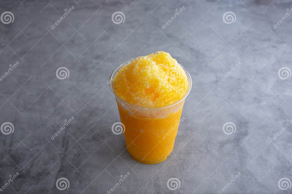 Mango raspado drink stock image. Image of refreshment - 281144711