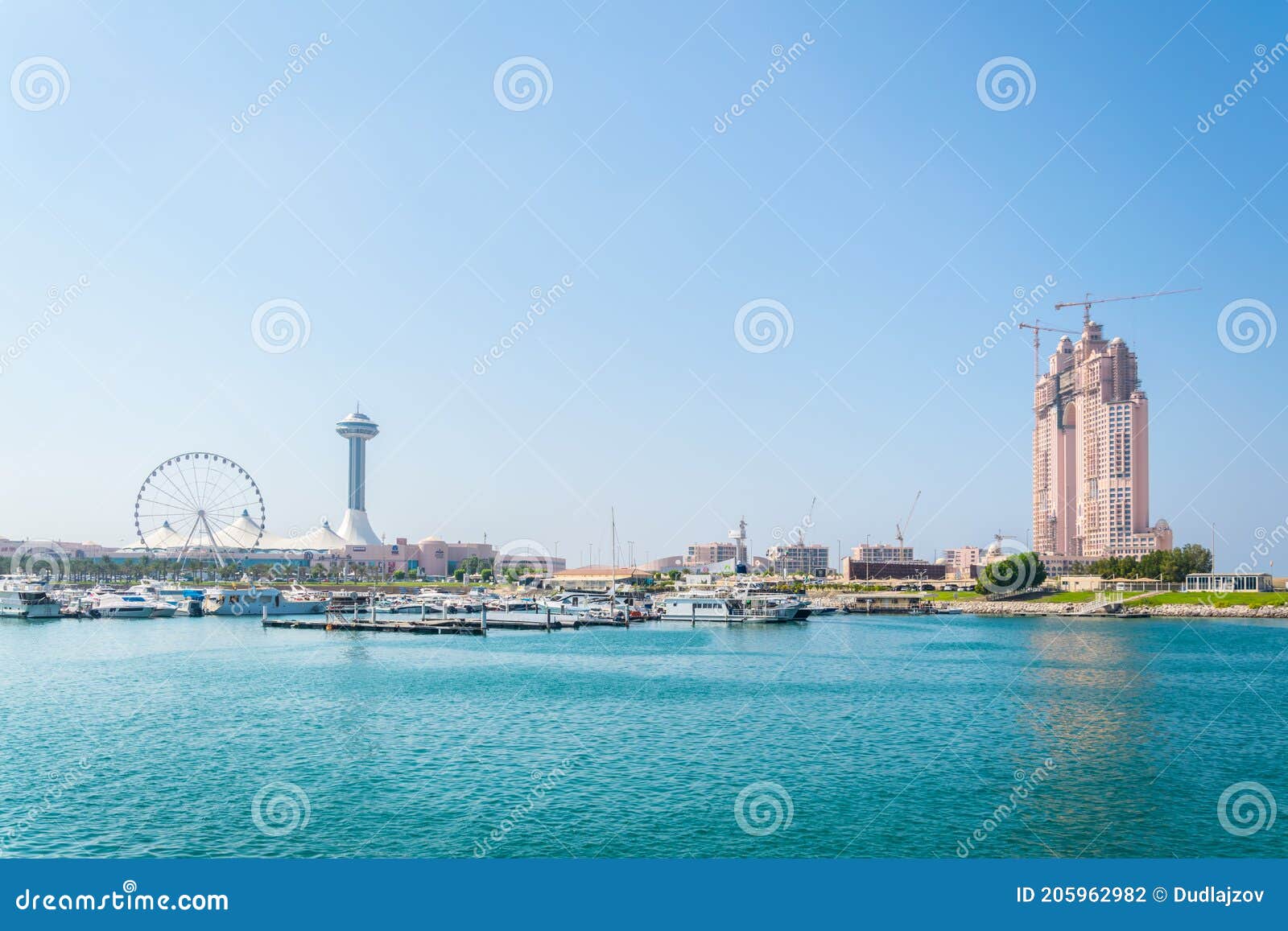 View of the Marina in Abu Dhabi with the Marina Mall and the Marina Eye ...
