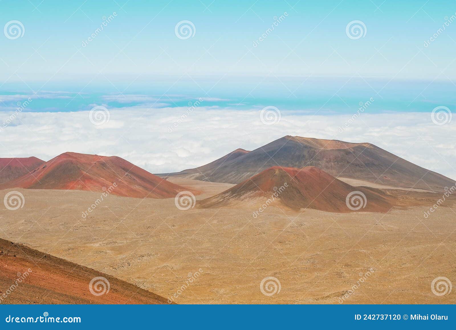 The View of Mauna Kea Mountain on Hawaii Stock Photo - Image of beach ...