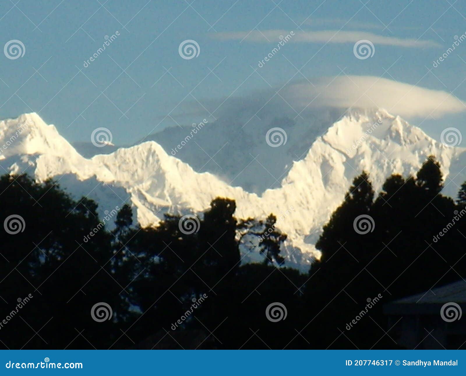 A View of Mount Kanchenjunga Stock Image - Image of peaks, trees: 207746317