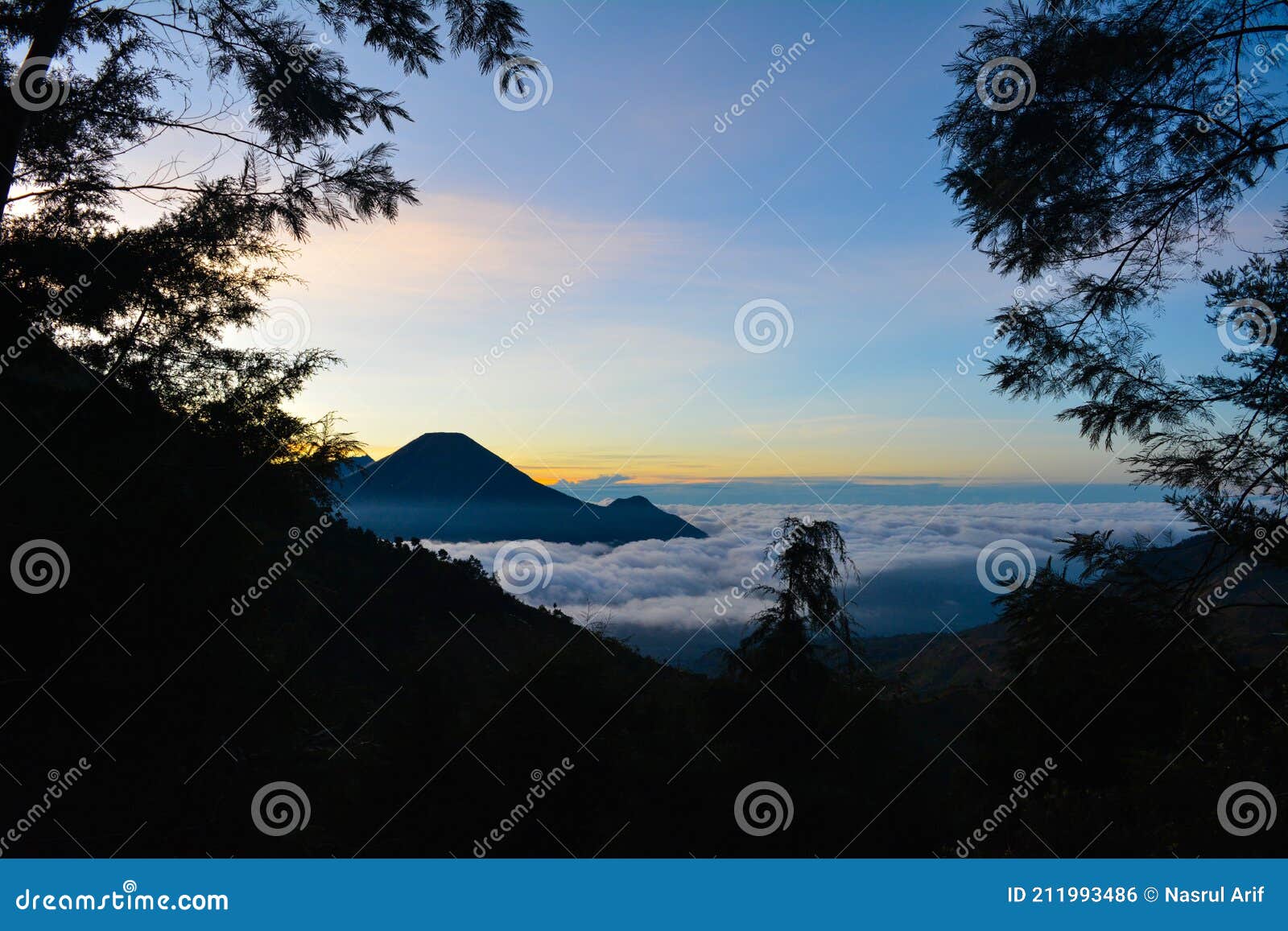 View of Mount Prau before Sunrise Stock Photo - Image of light, outdoor ...