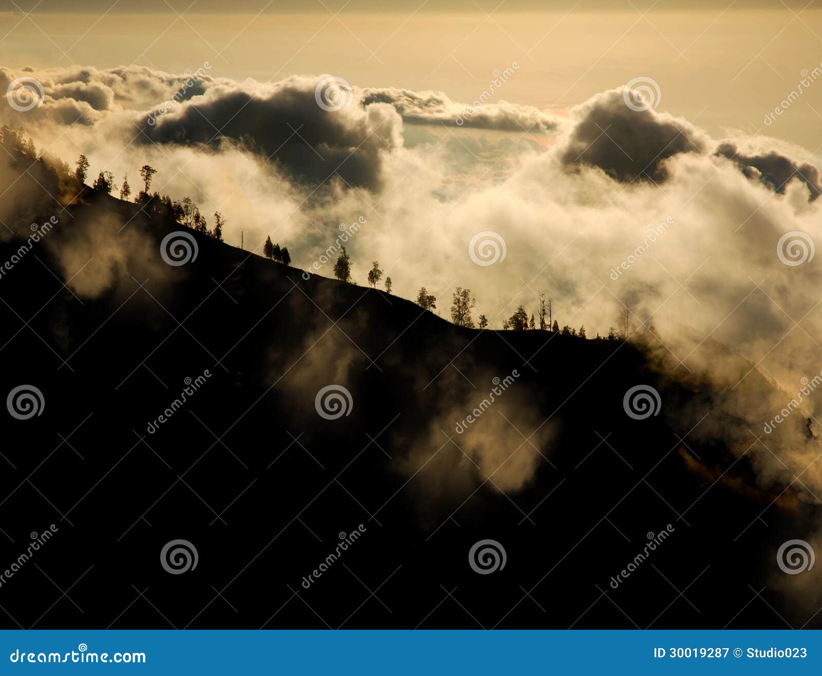 Mountain above clouds stock image. Image of lake, sunset - 30019287