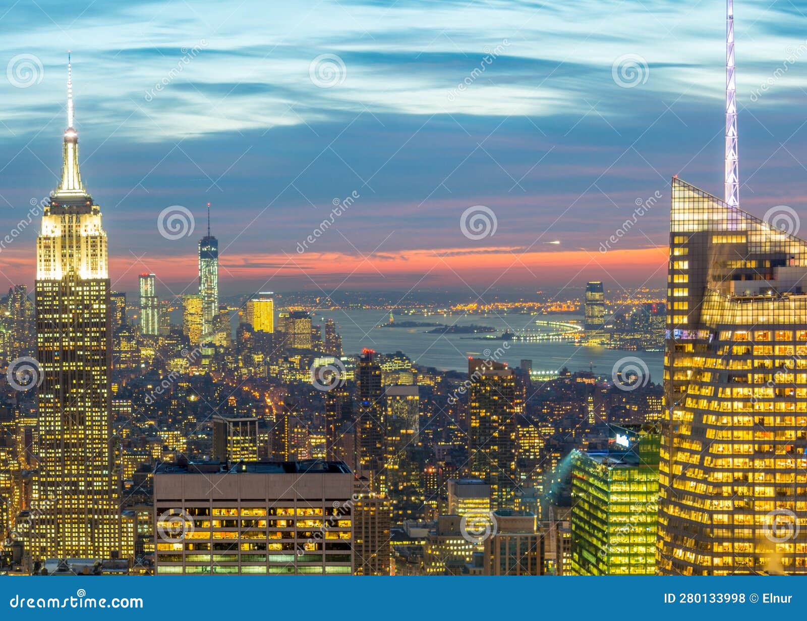 View of New York Manhattan during Sunset Hours Editorial Stock Photo ...