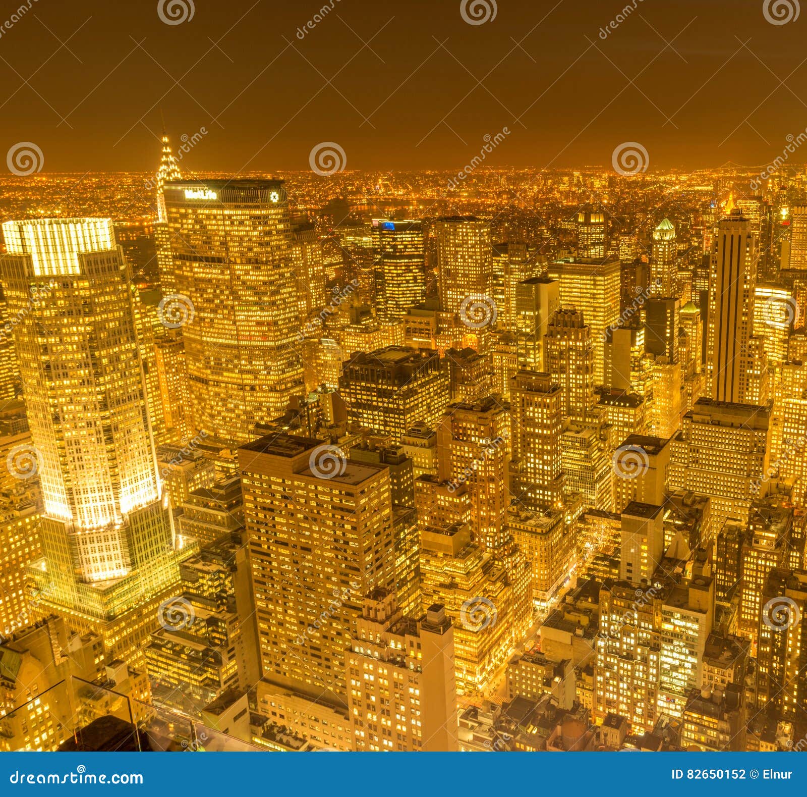 The View of New York Manhattan during Sunset Hours Editorial ...