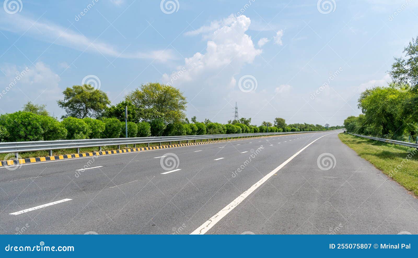 Agra Lucknow Expressway stock image. Image of door, islam - 255075807