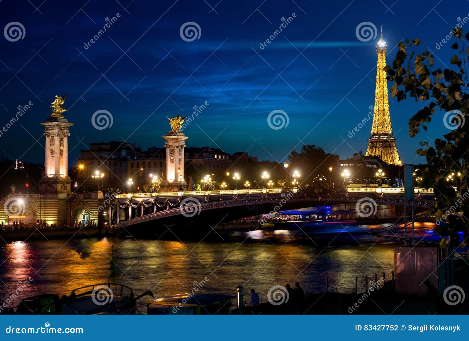View on night Paris editorial photography. Image of capital - 83427752