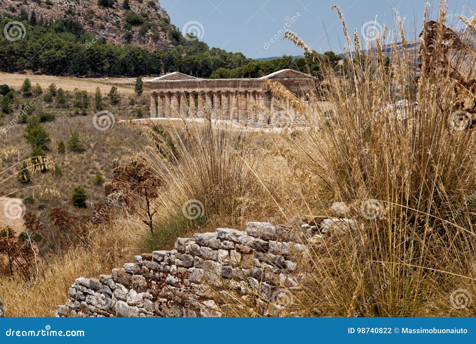 Temple of Segesta stock photo. Image of light, europe - 98740822
