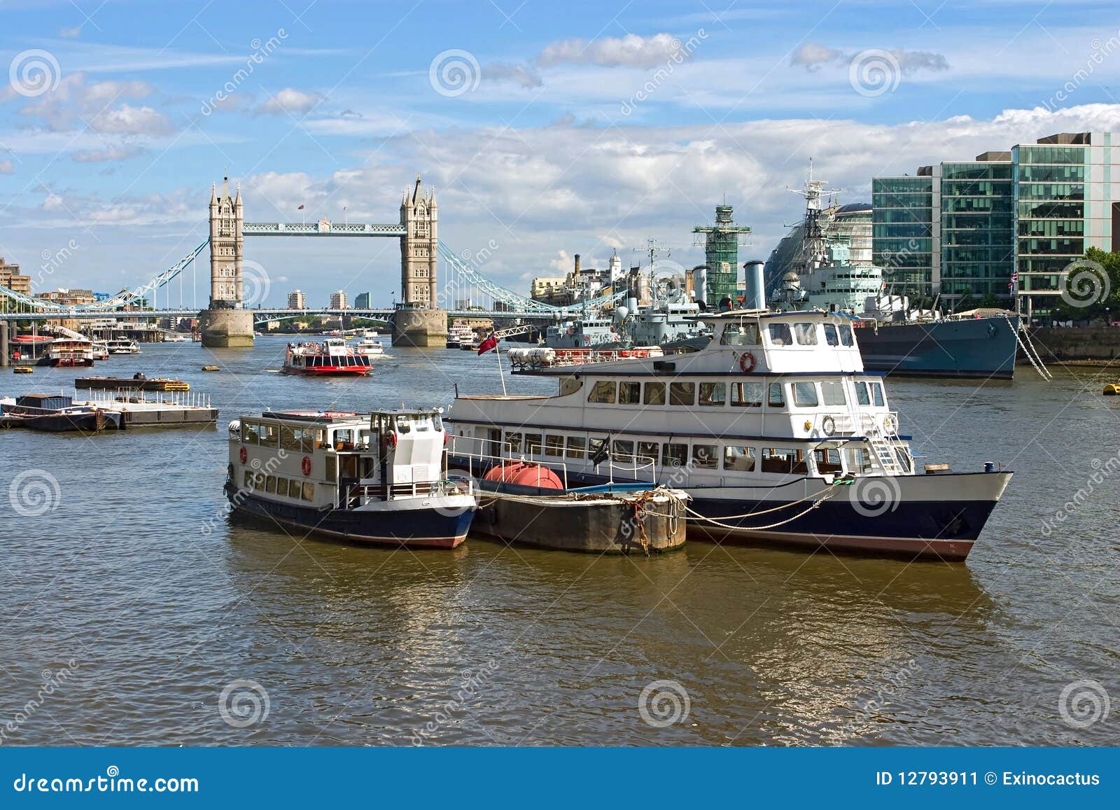 View over the River Thames stock image. Image of bridge - 12793911