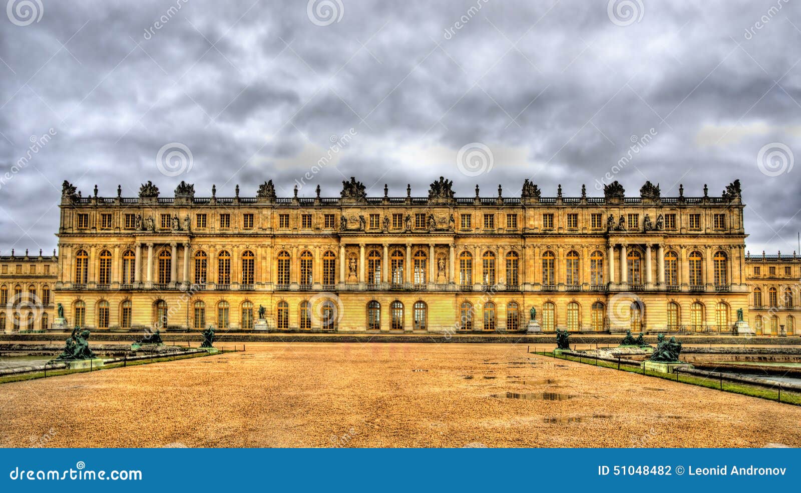 Versailles Palace Exterior Facade, Versailles, France Stock Photo ...