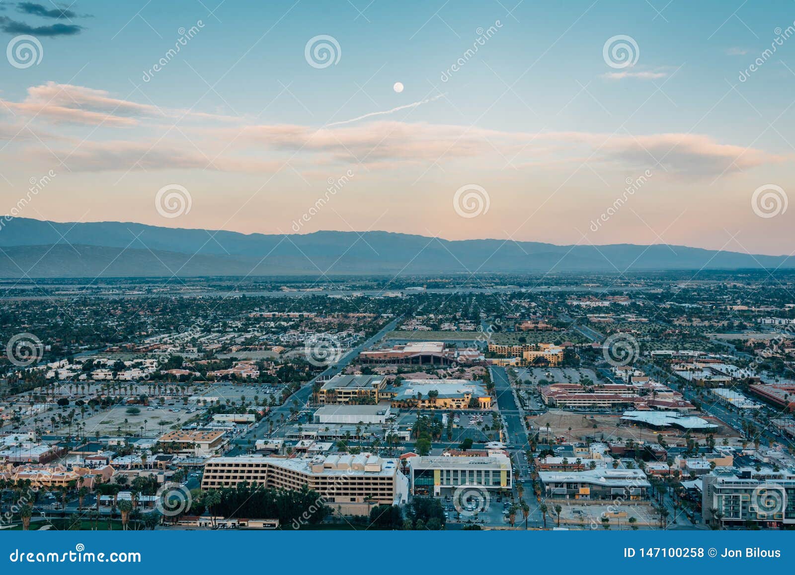 View of Palm Springs at Sunset, from the Skyline Trail in Palm Springs ...