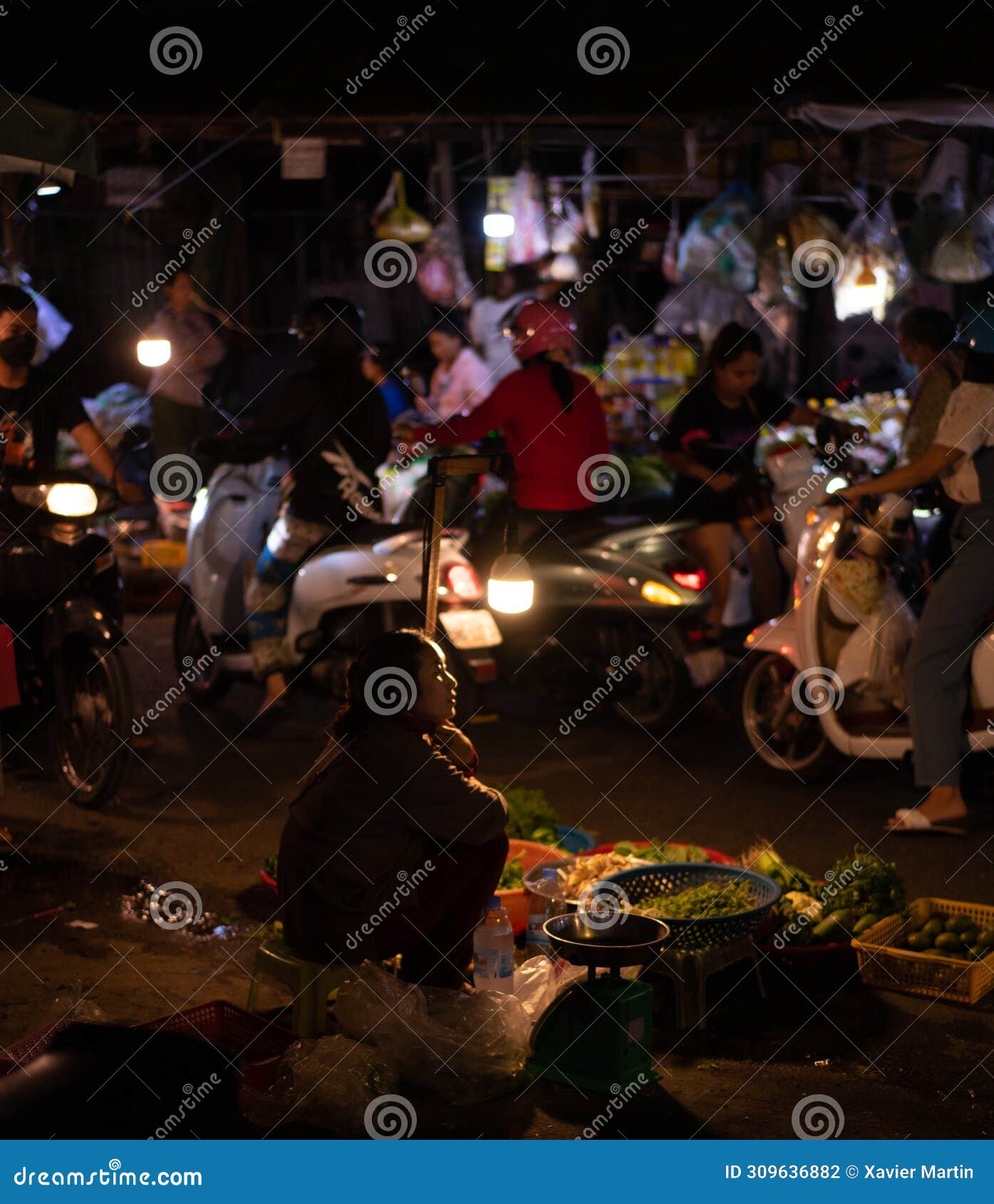 The View of Phnom Phen at Night Editorial Photography - Image of nature ...