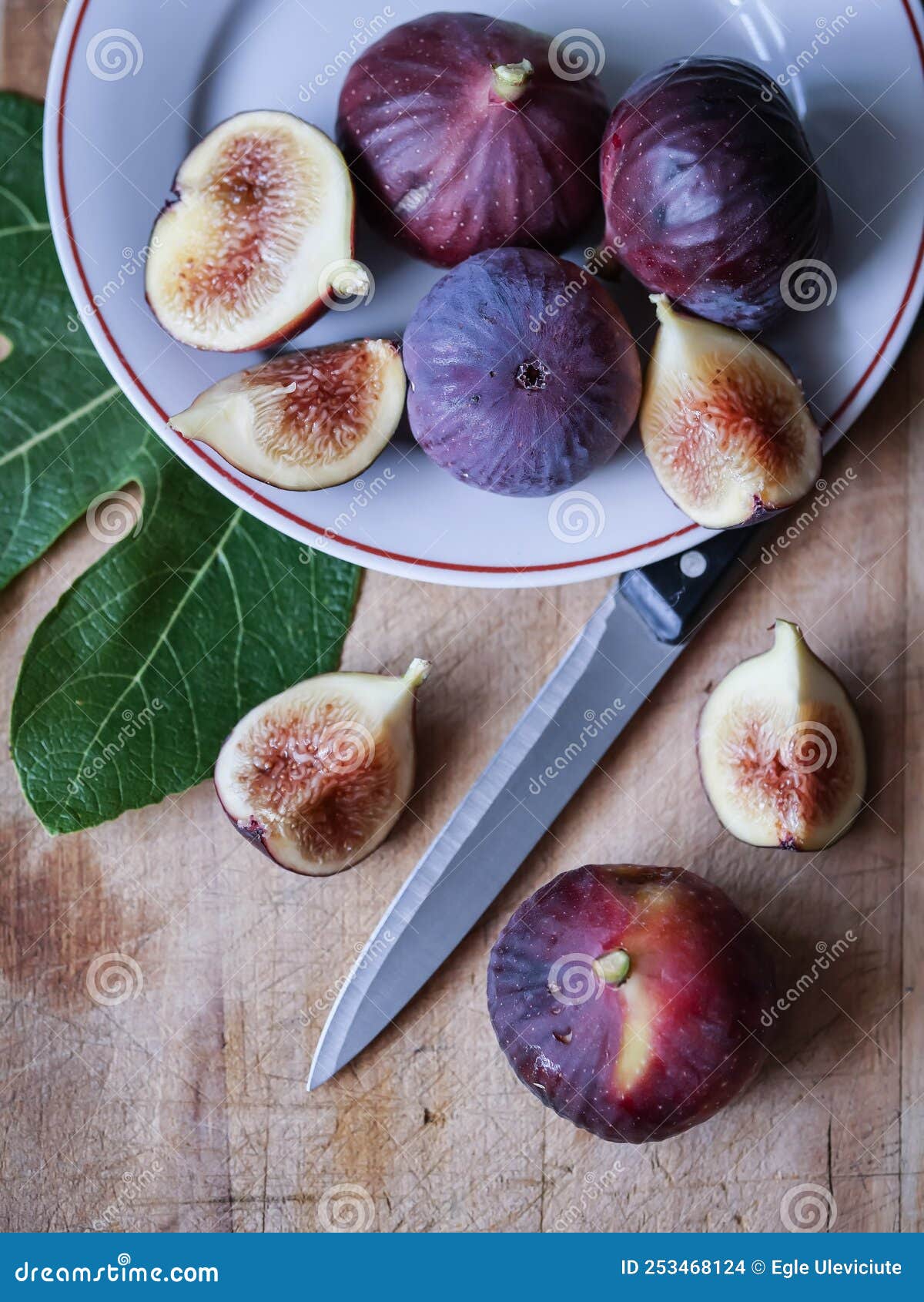 View at the Plate of Figs on the Table Stock Photo - Image of snack ...