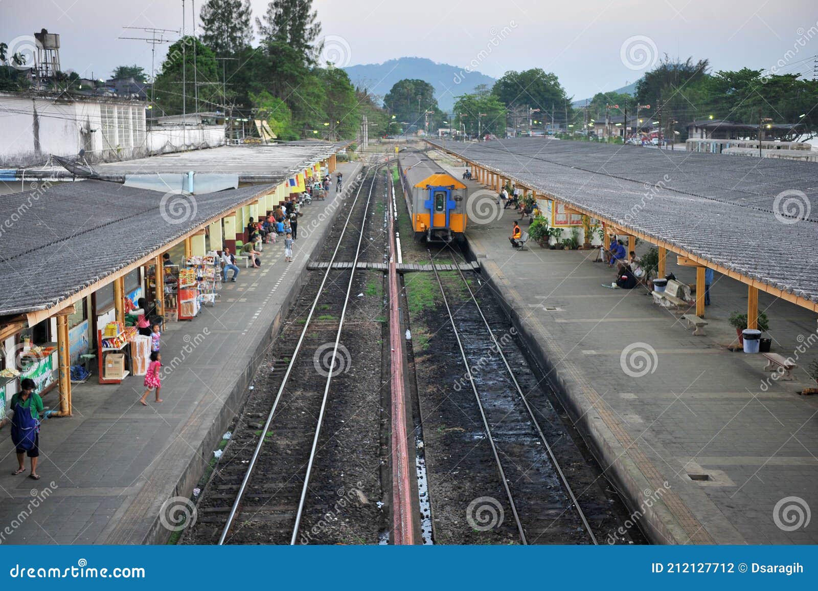 Surat Thani Train Station editorial photography. Image of station ...