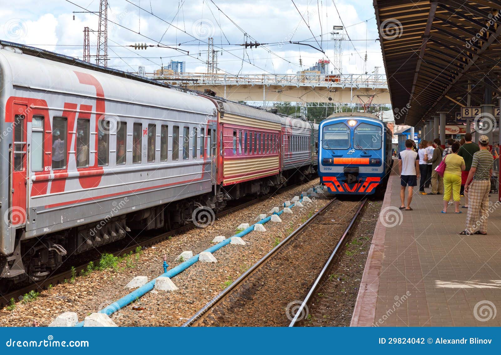 Passenger trains in Russia editorial photography. Image of road - 29824042