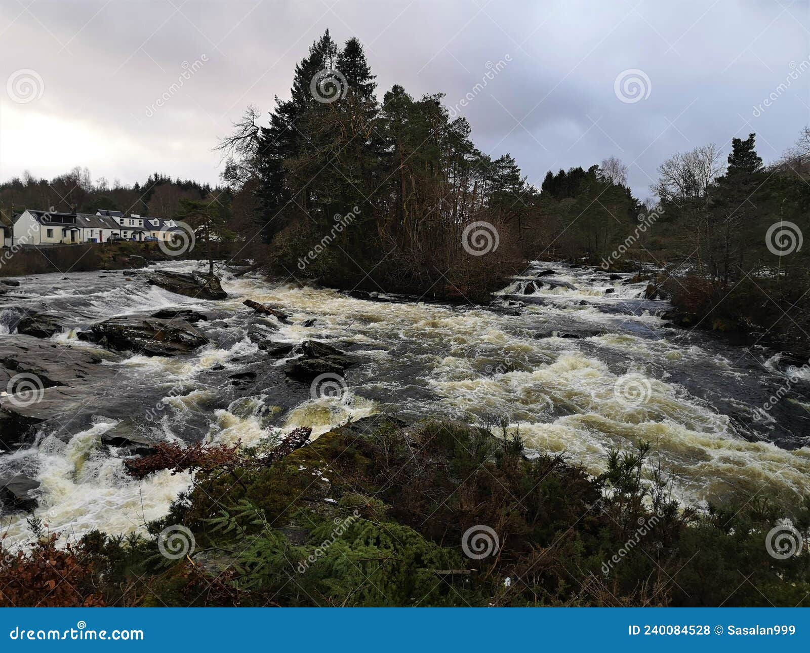 The Falls of Dochart at Killin, Scotland Stock Photo - Image of spate ...