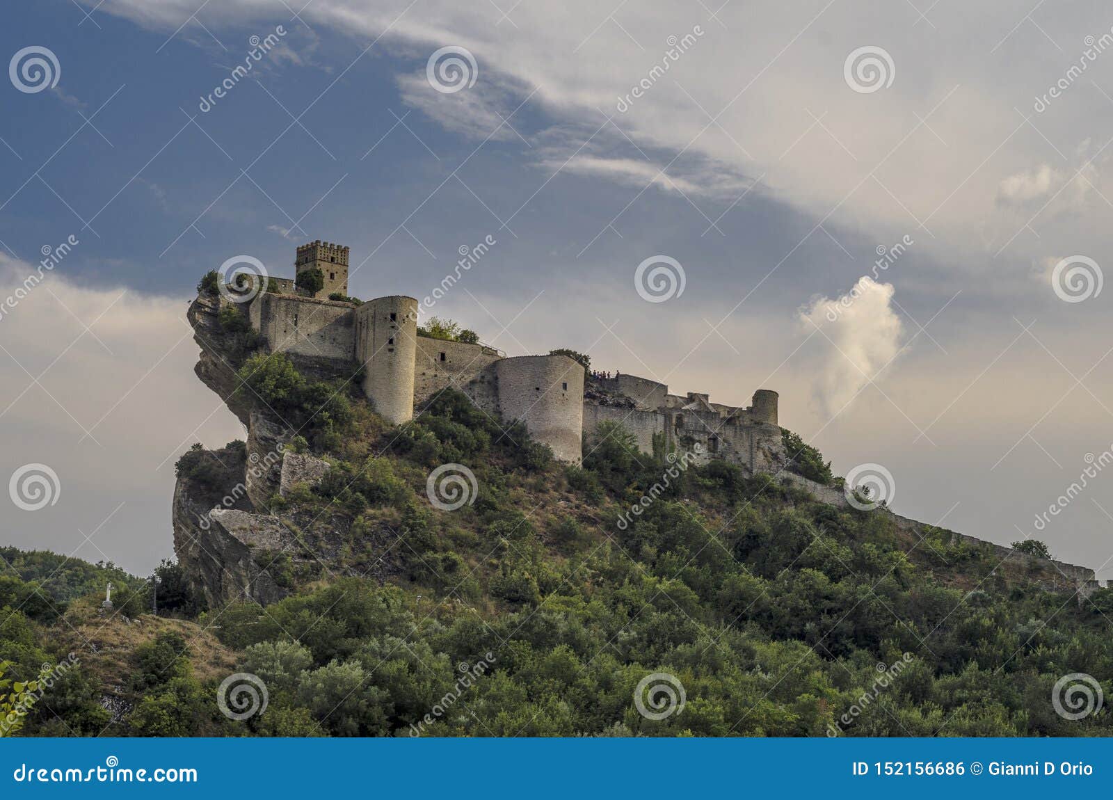 View of the Roccascalegna Castle in Abruzzo, Italy Stock Photo - Image ...