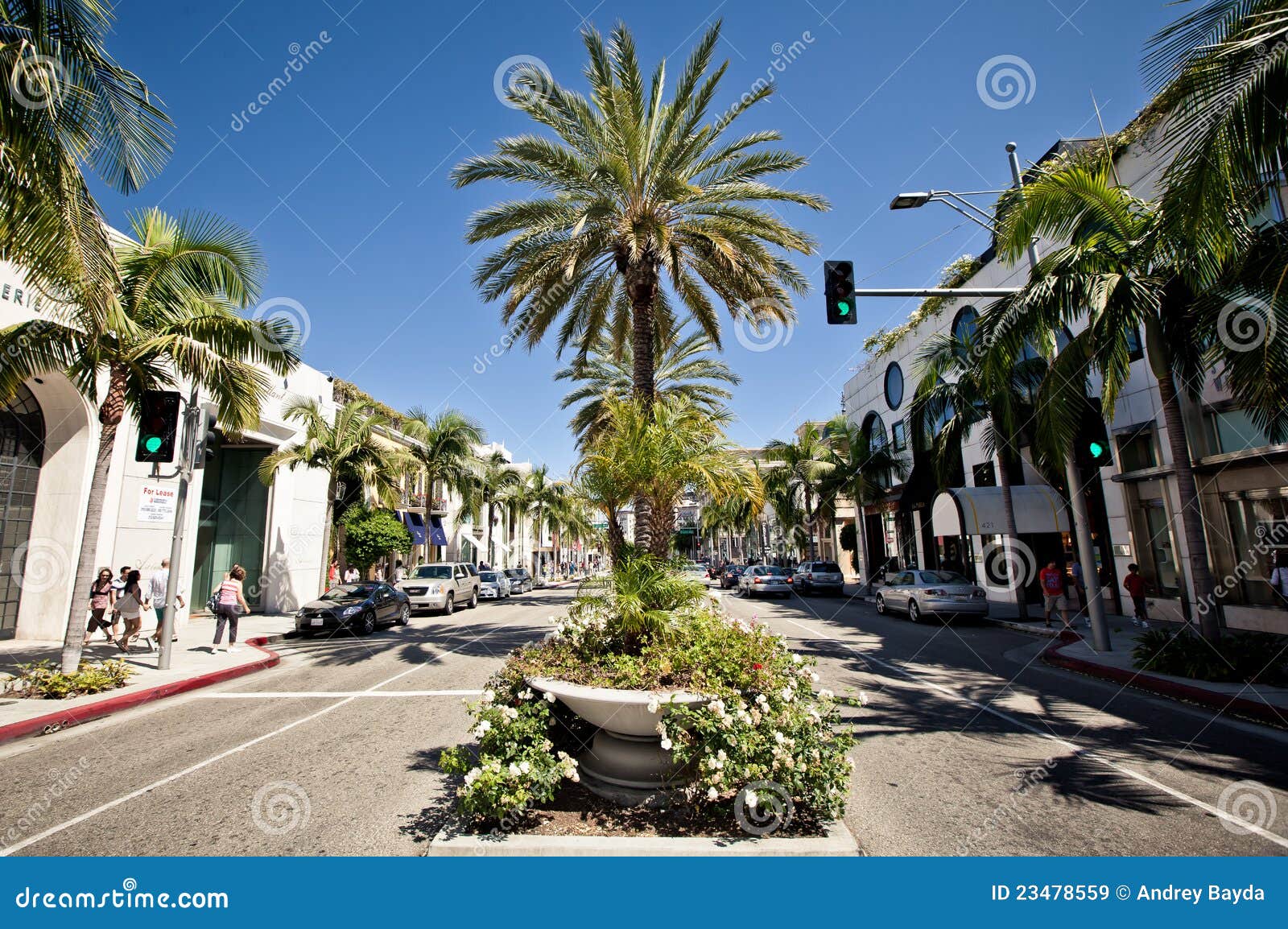 View of Rodeo Drive in Los Angeles Editorial Stock Image - Image of ...