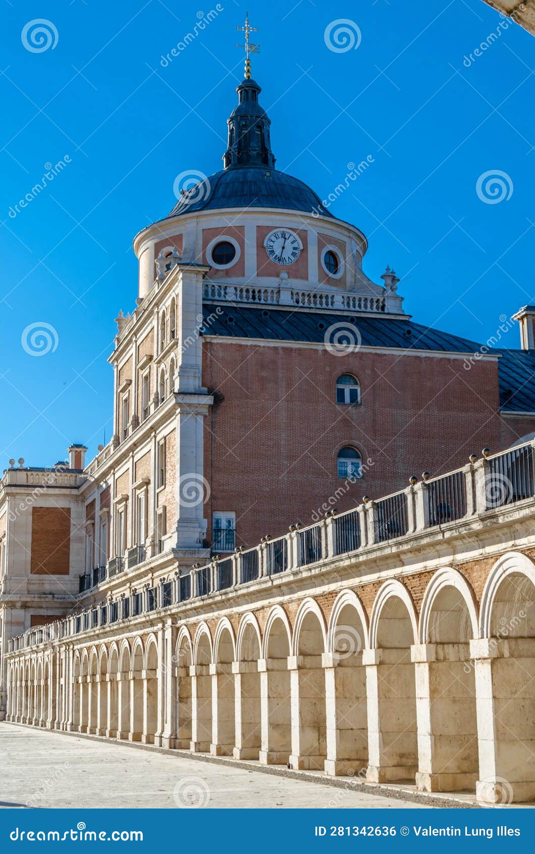 View of the Royal Palace of Aranjuez, Spain Stock Photo - Image of ...