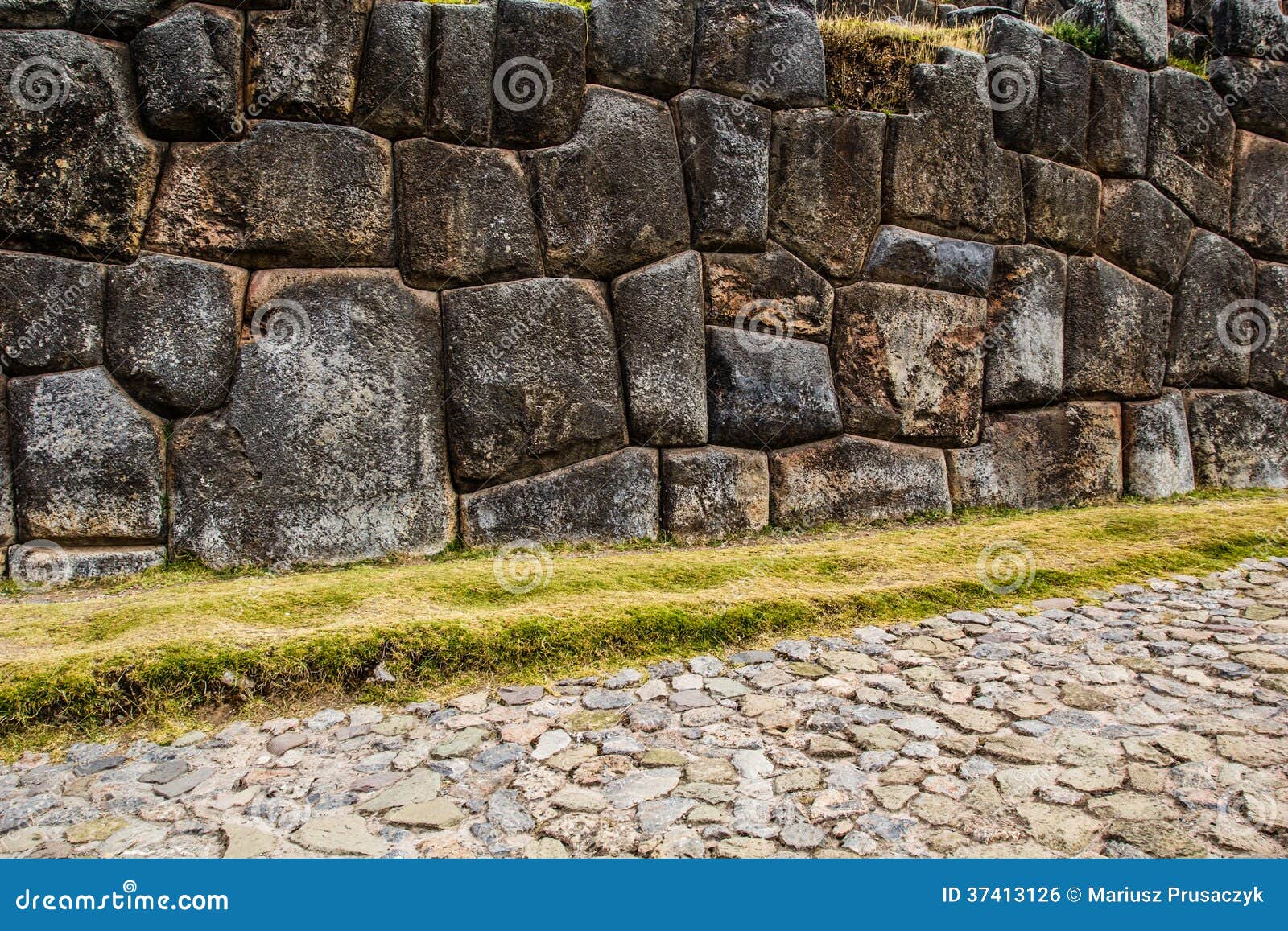 View of Sacsayhuaman Wall, in Cuzco, Peru. Stock Photo - Image of ...