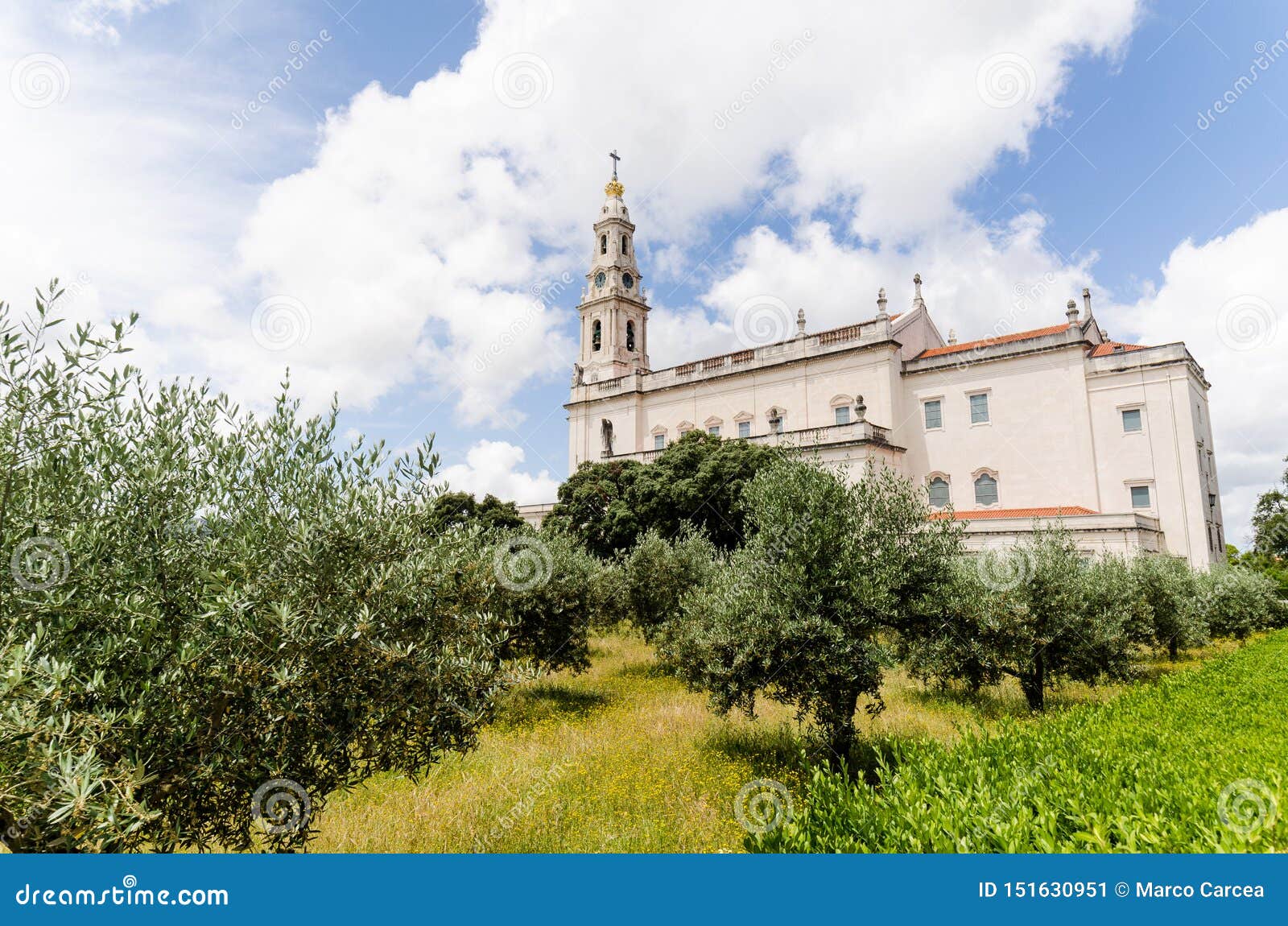 Sanctuary of Fatima editorial photo. Image of love, trees - 151630951