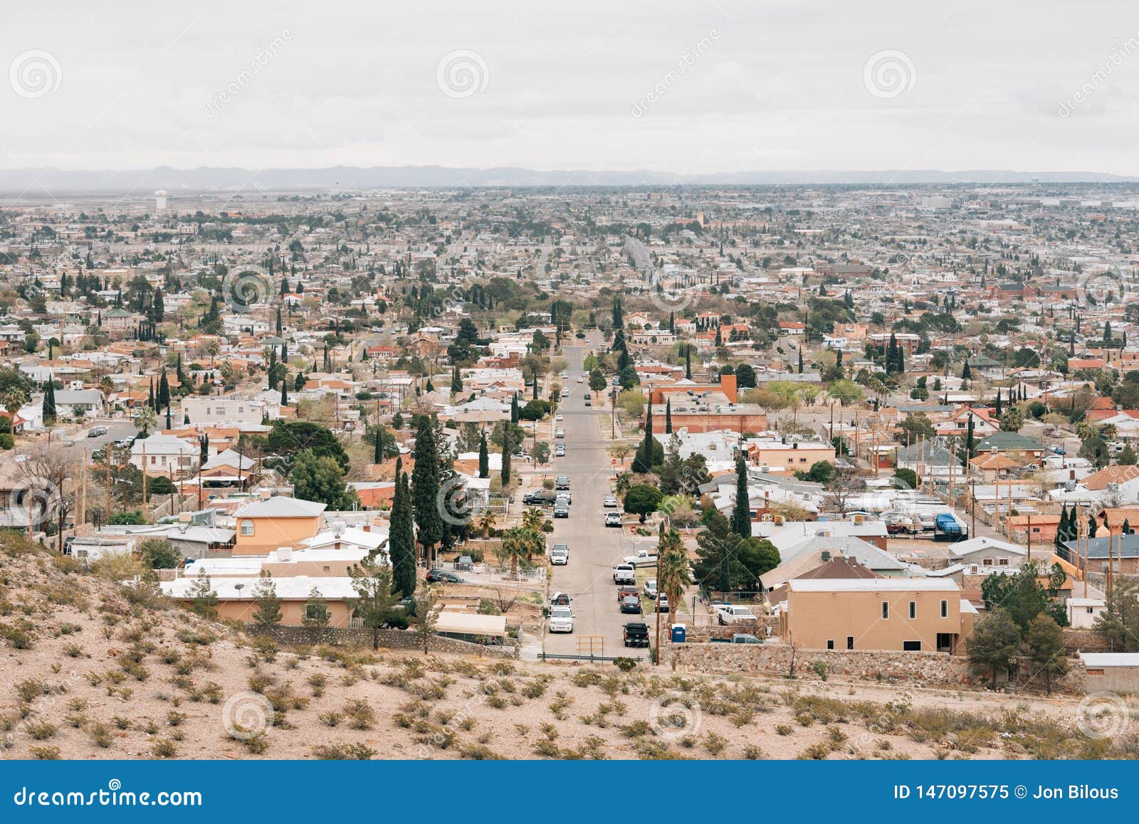 View from the Scenic Drive Overlook, in El Paso, Texas Editorial Image ...
