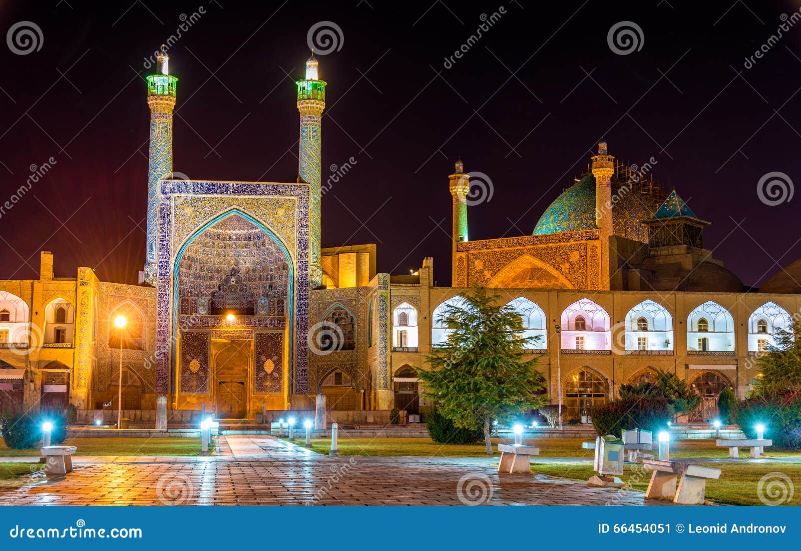 View of Shah (Imam) Mosque in Isfahan Stock Image - Image of allah ...