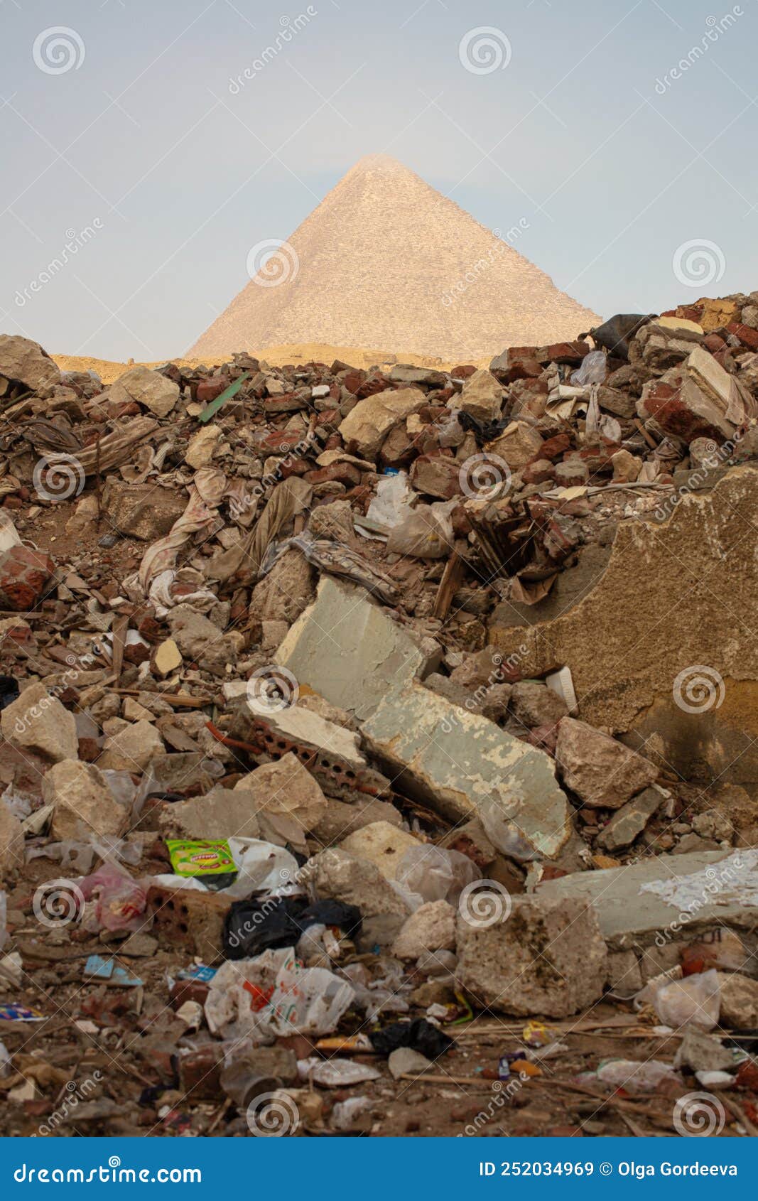 View from the Side of the Slums of the Egyptian Pyramids in Giza ...