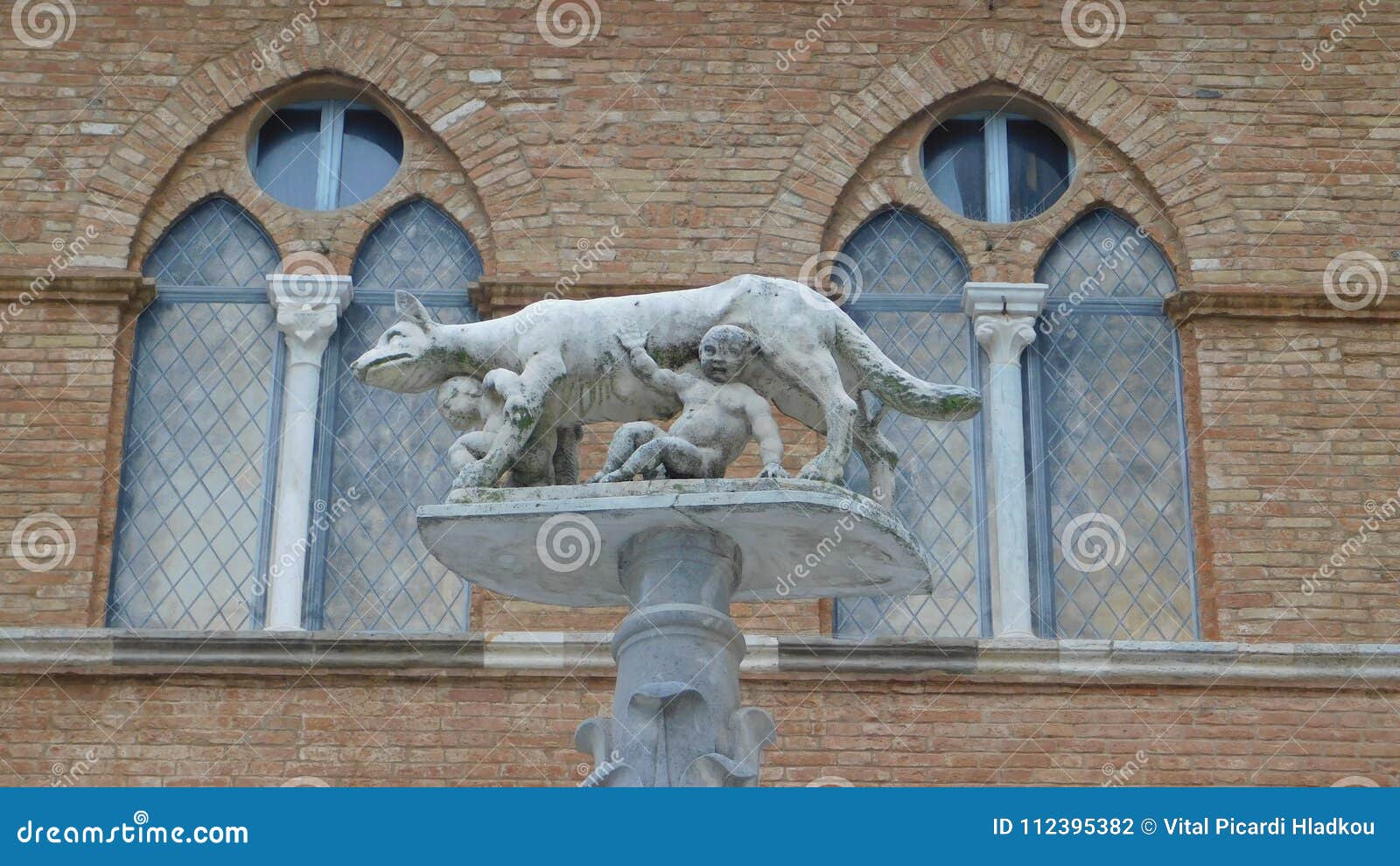 View on Siena she-wolf stock photo. Image of building - 112395382