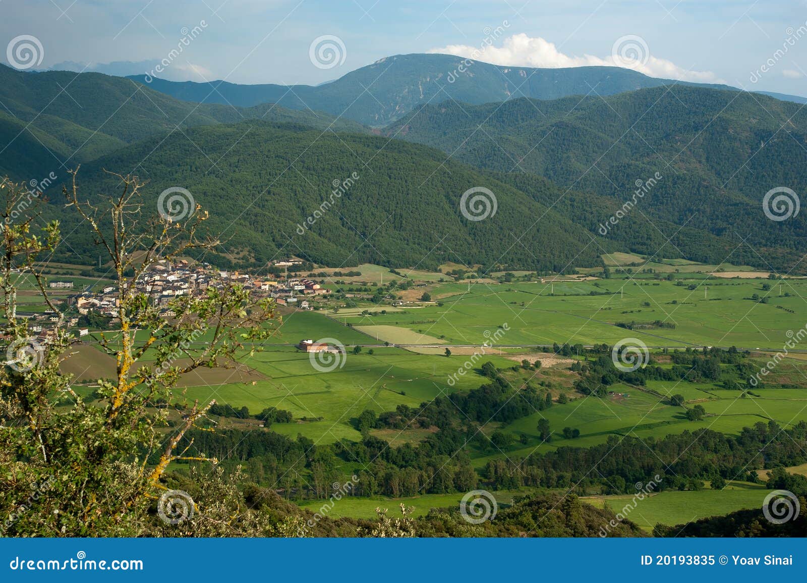 View of Spanish Pyrenees stock image. Image of catalonia - 20193835