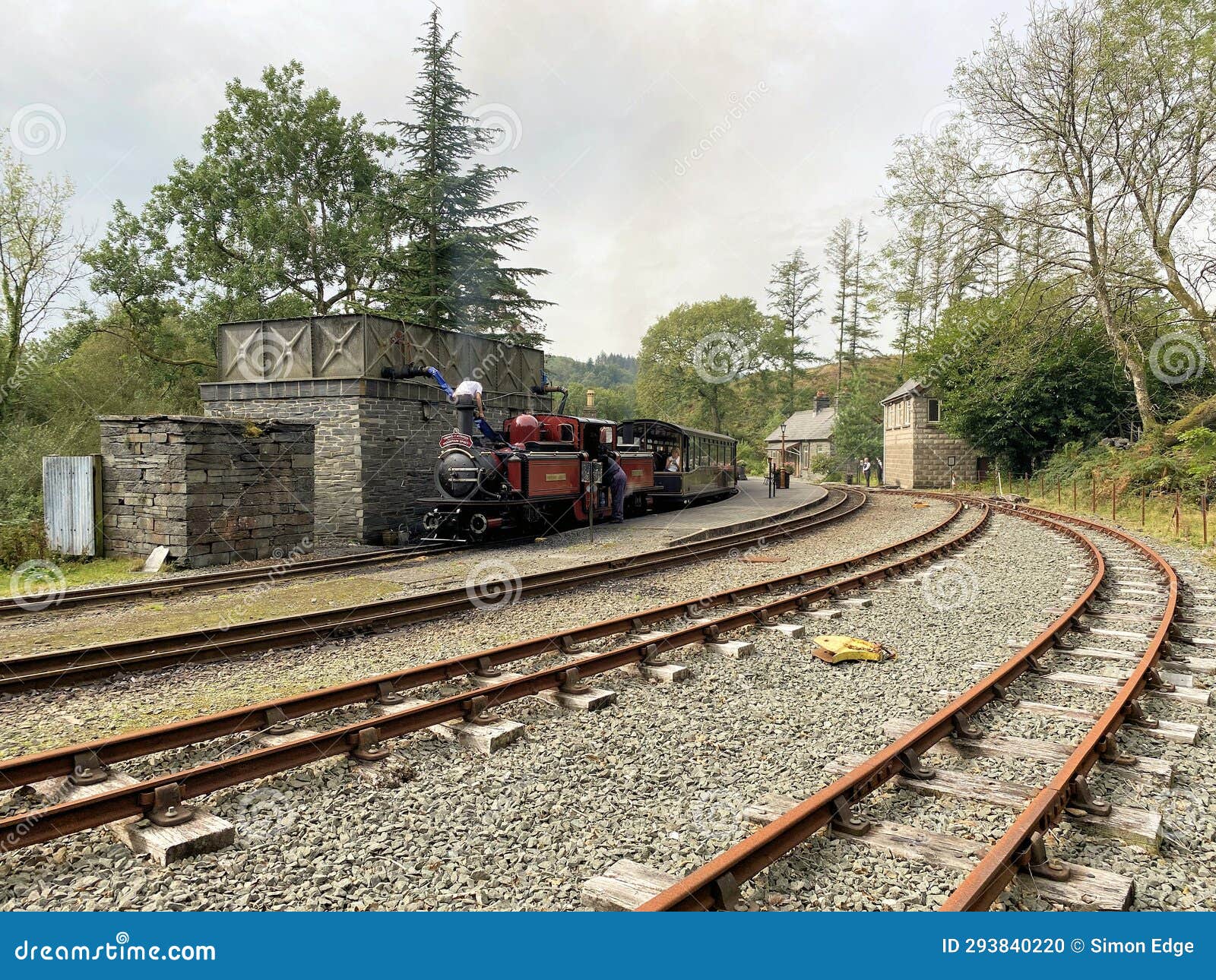 A View of a Steam Train at Tan-y-Bwlch Station Editorial Image - Image ...
