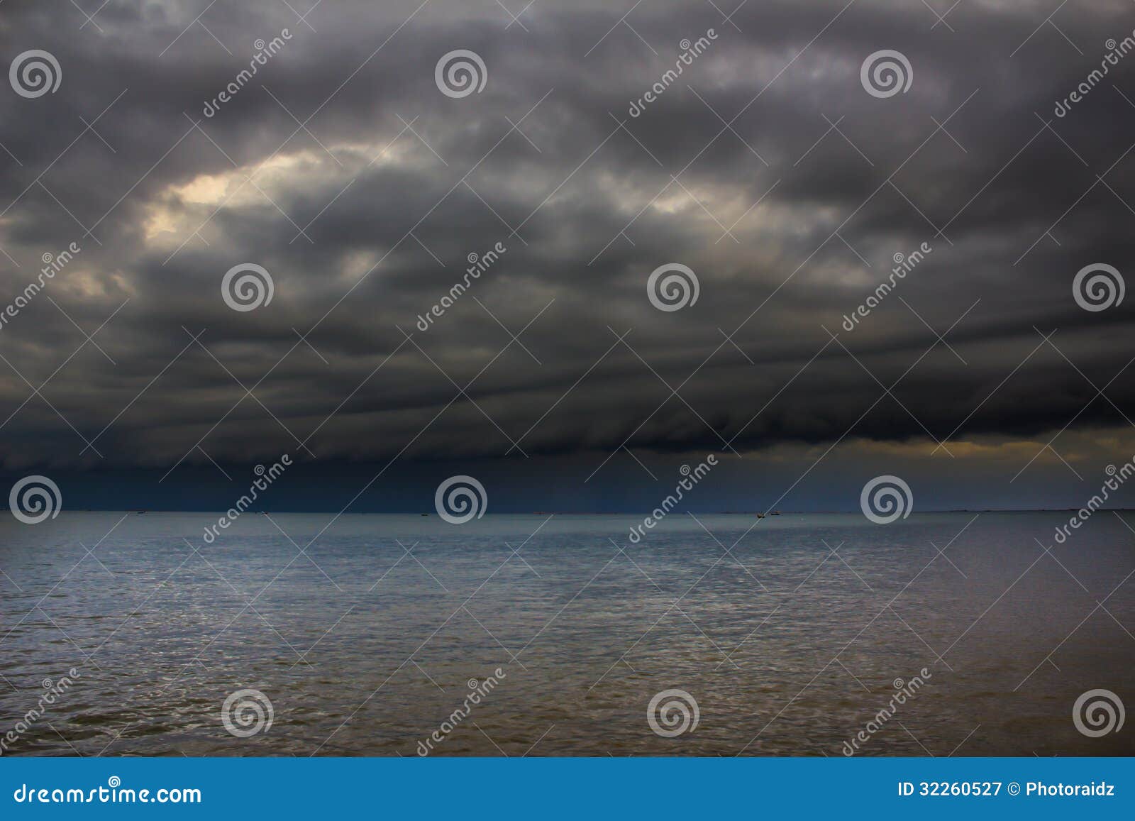 View of storm seascape stock image. Image of grey, cloudy - 32260527