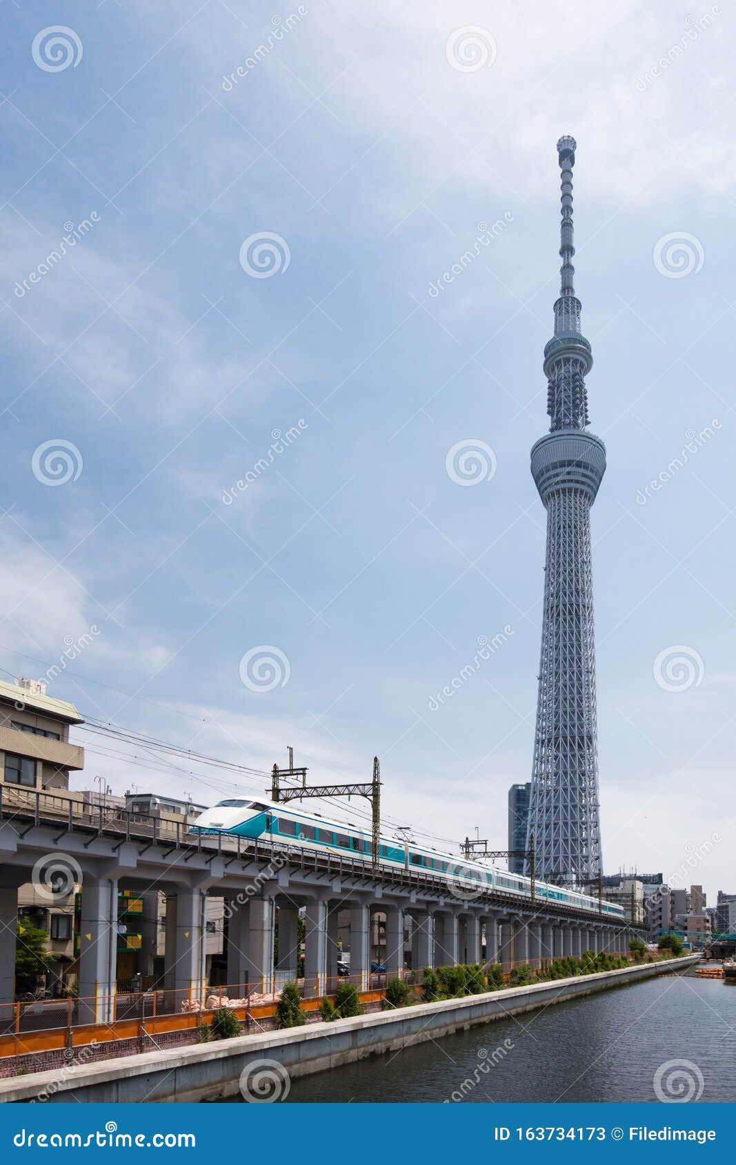 Tokyo Skytree in Japan editorial stock photo. Image of landscape ...
