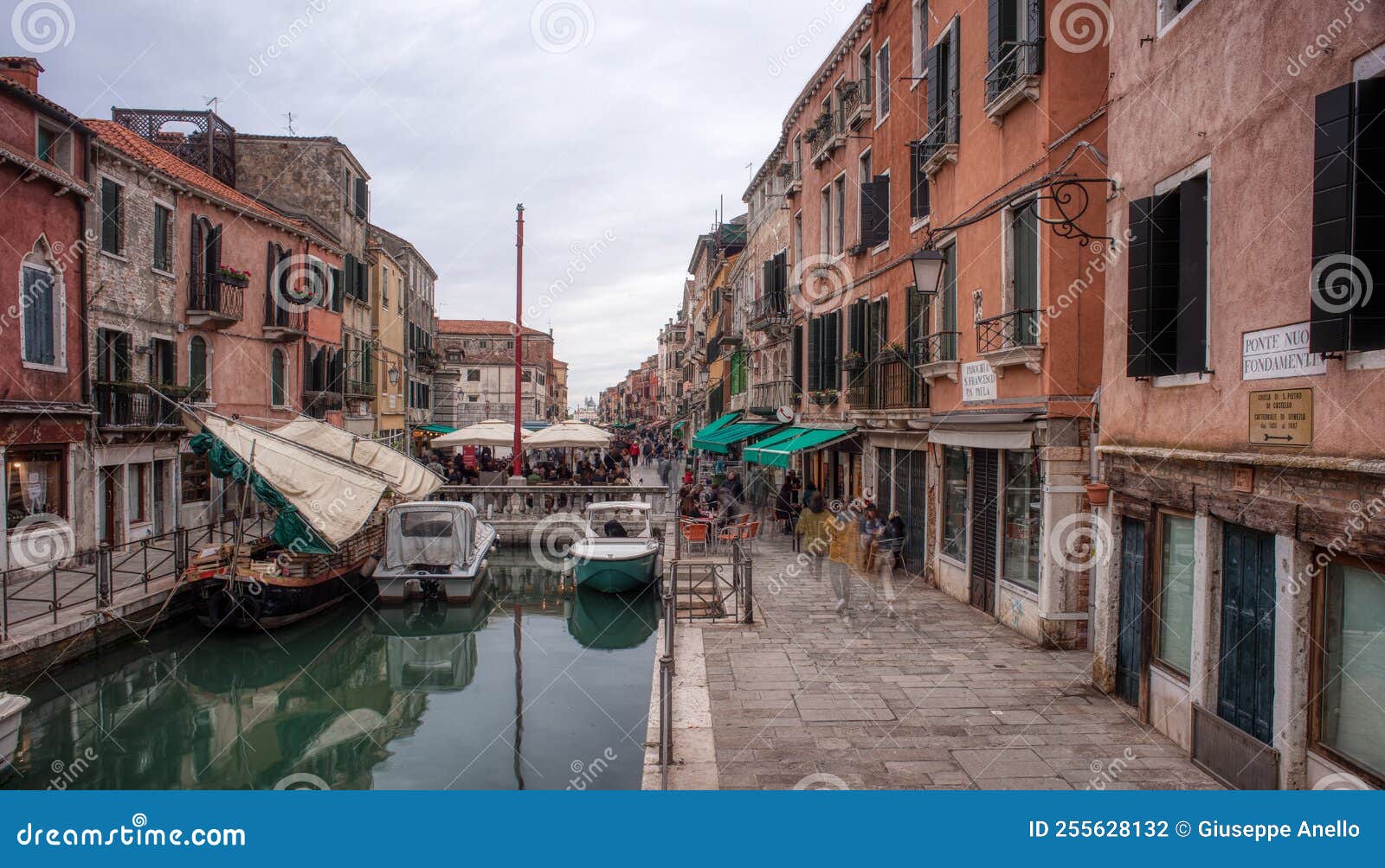 View of the Typical Architecture in Venice Editorial Photography ...