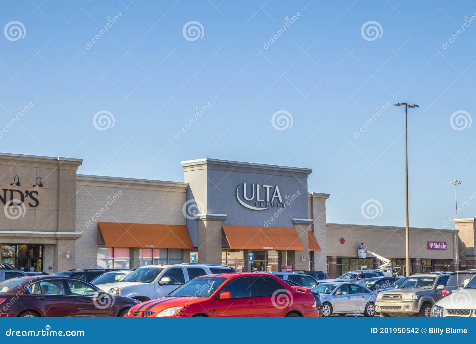 View of Ulta from the Parking Lot Editorial Photography - Image of ...