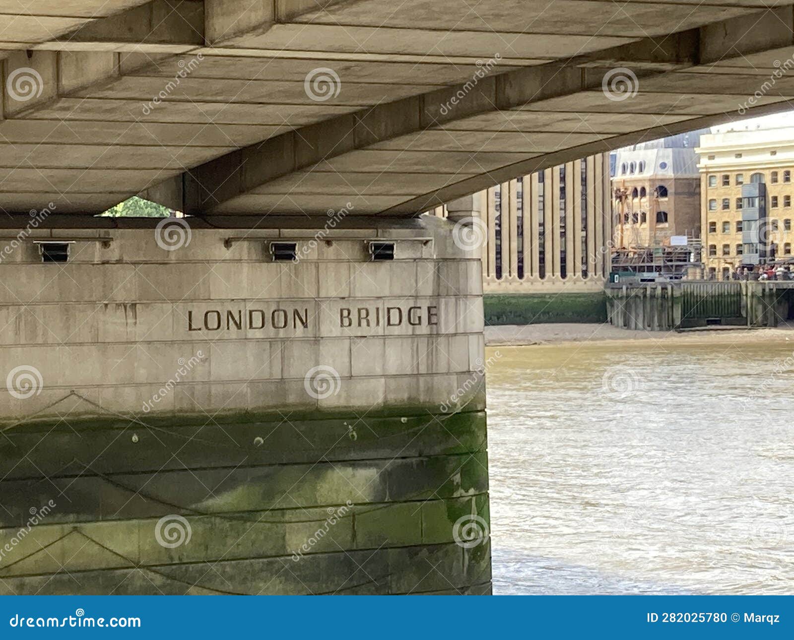 London Bridge stock photo. Image of canal, summer, arch - 282025780