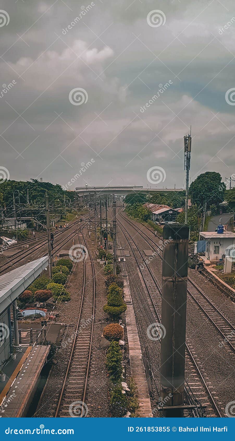View of the Very Long Train Tracks Stock Image - Image of waterway ...