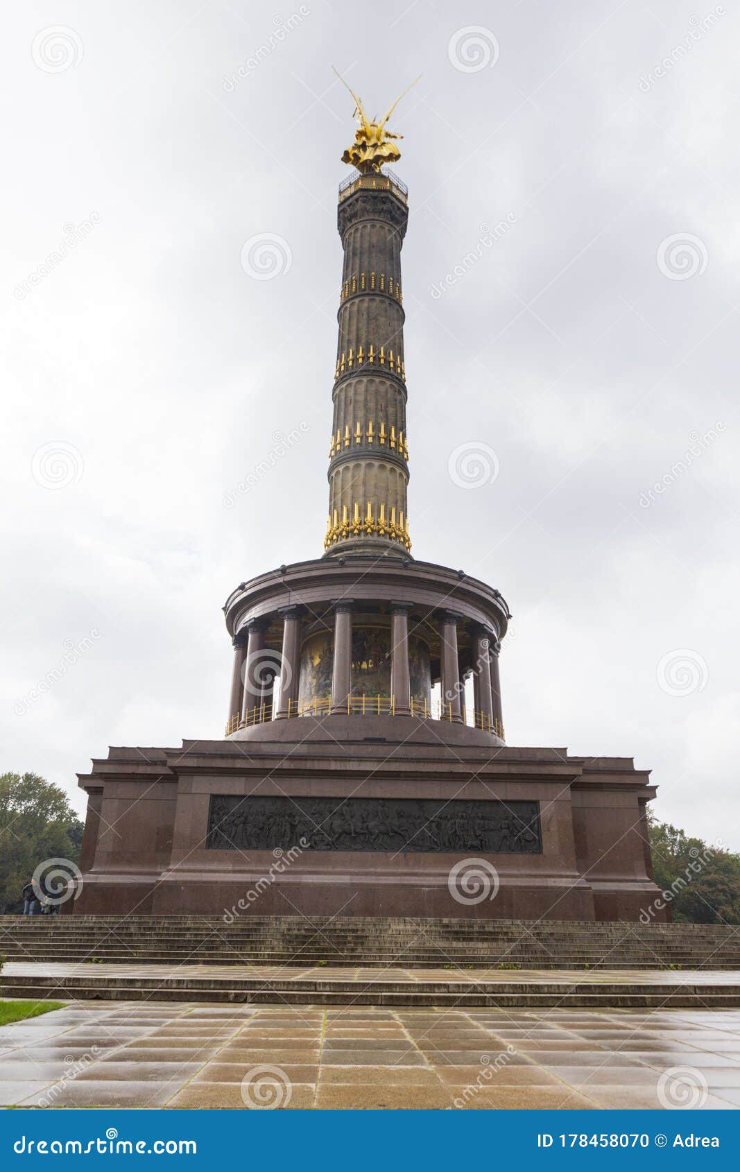 View of the Victory Column from Berlin Stock Photo - Image of column ...