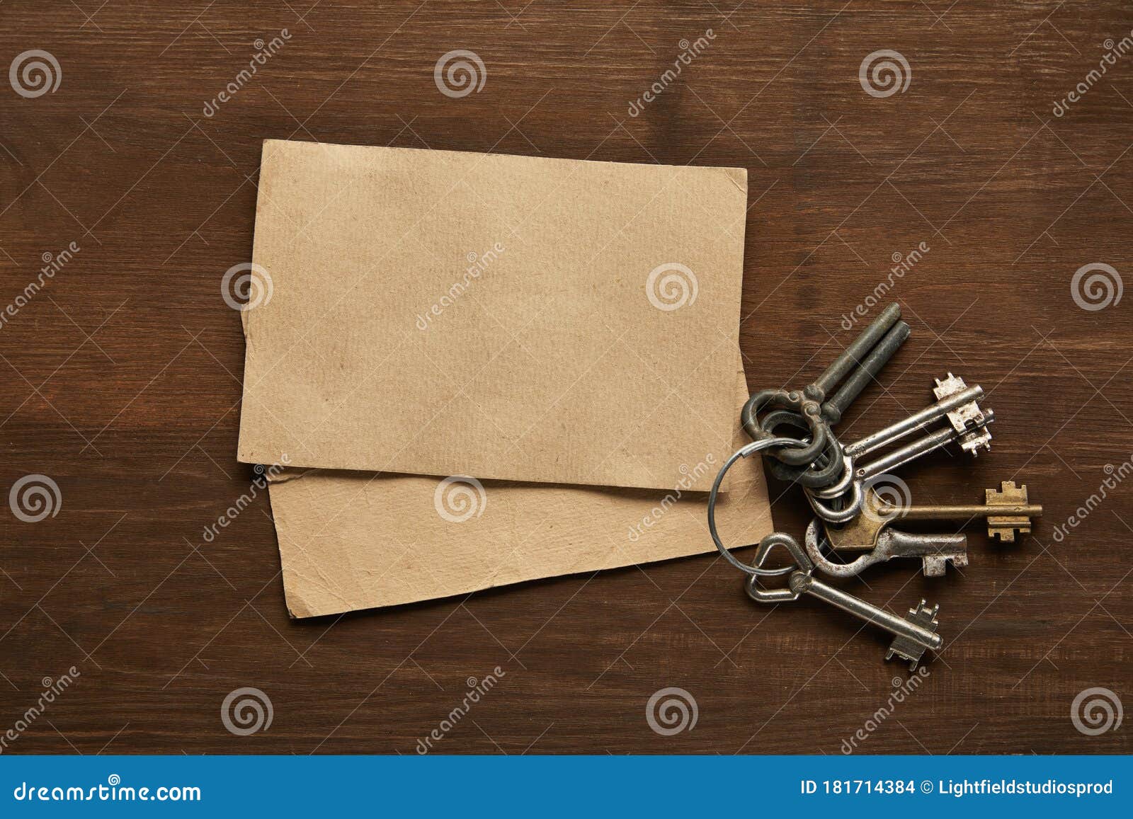 View of Vintage Paper and Keys Stock Photo - Image of aged, empty ...