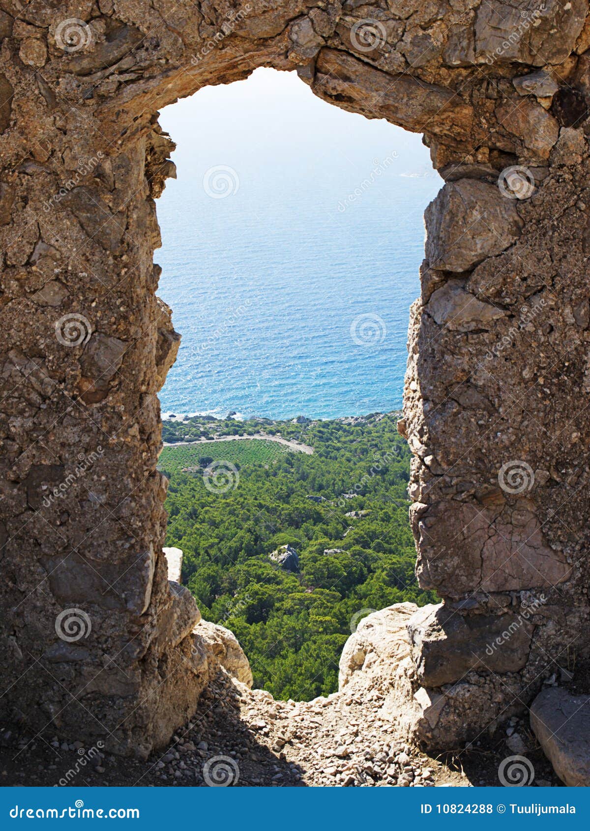 View through the Wall Opening Stock Photo - Image of castle, horizon ...