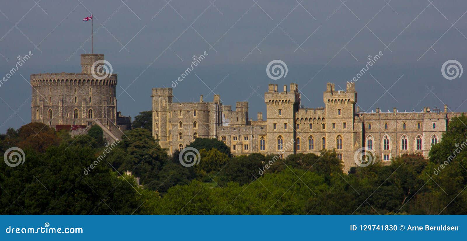 A View of Windsor Castle stock photo. Image of england - 129741830
