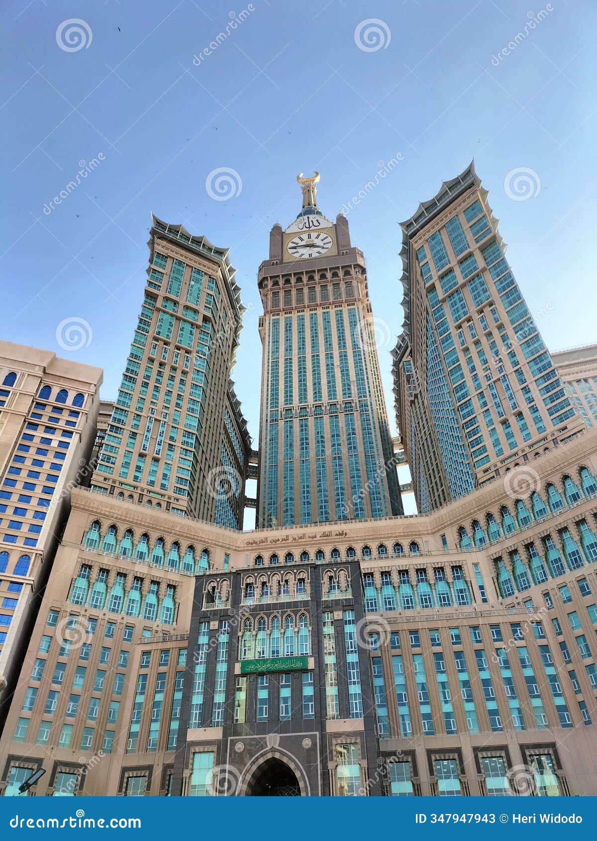 View of Zamzam Tower at Mecca, Saudi Arabia Stock Image - Image of ...