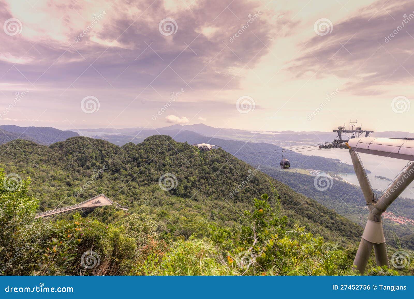 Viewing Platform, Gunung Machinchang, Langkawi Editorial Photo - Image ...